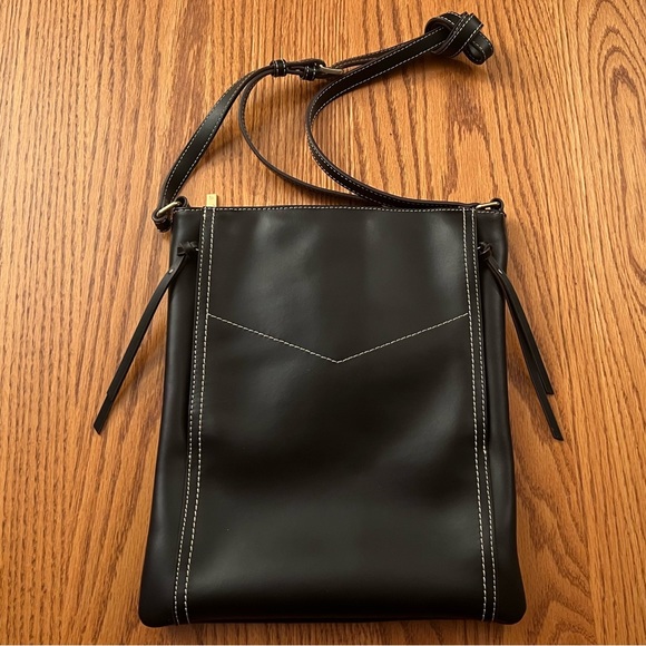 G.I.L.I. | Bags | Nwot Gili Black Crossbody Leather Purse | Poshmark